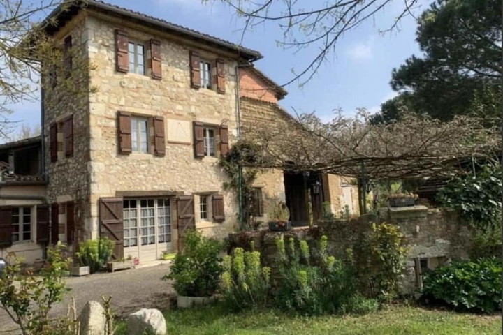 Maison De Vacances 'Pey Sud' Avec Vue Sur Les Montagnes, Terrasse Privée Et Wi-fi - Tarn-et-Garonne