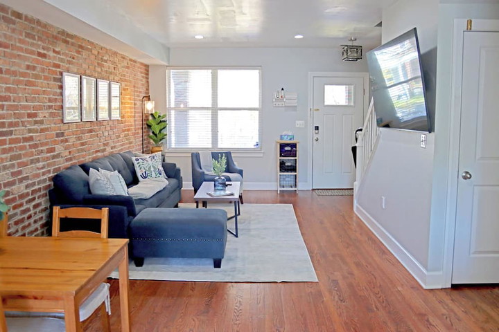 Private Patio + Parking + Near H Street & Dc Attractions  Great For Families! - Clinton, MD