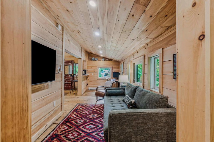 Highland Cabin Above Woodstock Village, Pets Welcome - Woodstock, VT