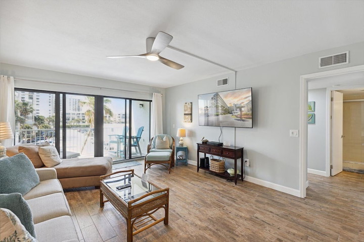 Seashore Splendor With Ocean Views, Heated Pool & Tennis Court - Cocoa Beach, FL