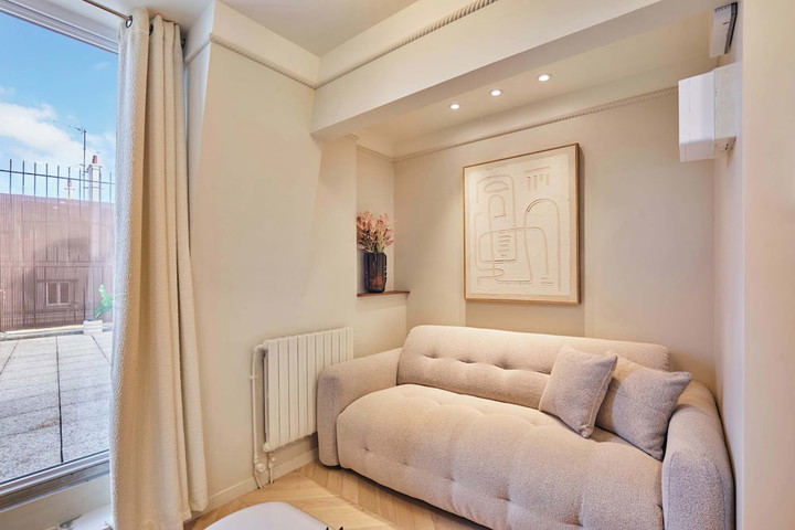 Suite Climatisée Avec Terasse Coeur Du Marais - ibis Paris Gare de Lyon Ledru Rollin