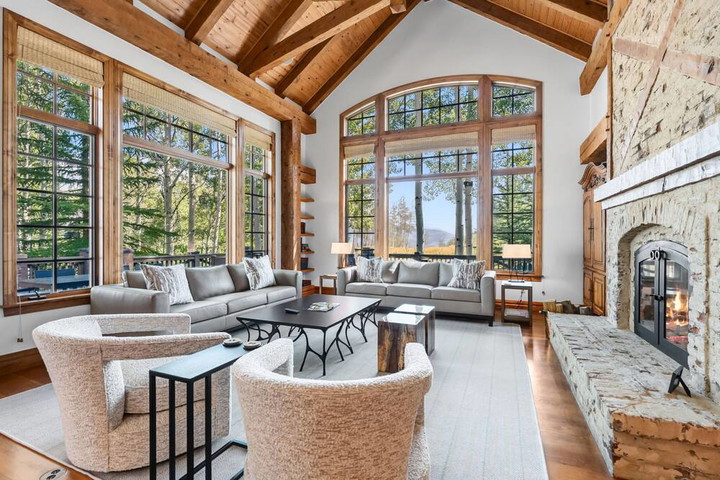 Luxe Retreat By Invitedhome | Private Ski-in/out Cabin, Hot Tub, Pool Table - Edwards, CO