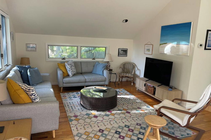 Private Beach-walk From Delightful Summer Cottage - Montauk, NY