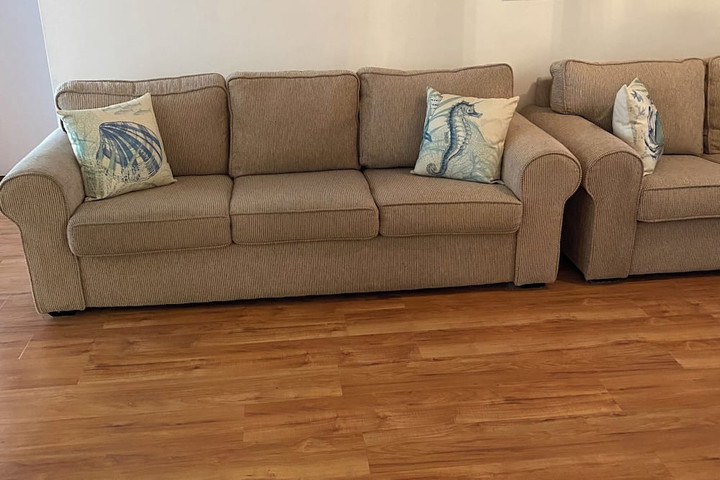 2 Minutes Walk To Lake Serenity  Centrally Located - Forster