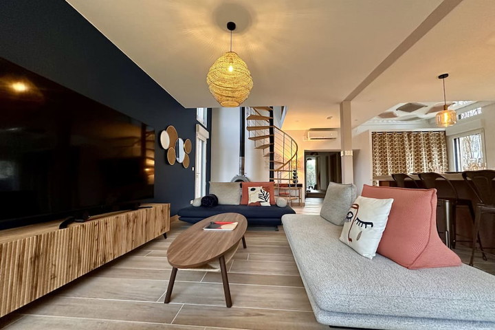 Splendide Villa Au Coeur De Sarlat, Entièrement Rénovée, Avec Piscine Et Jacuzzi - Sarlat-la-Canéda