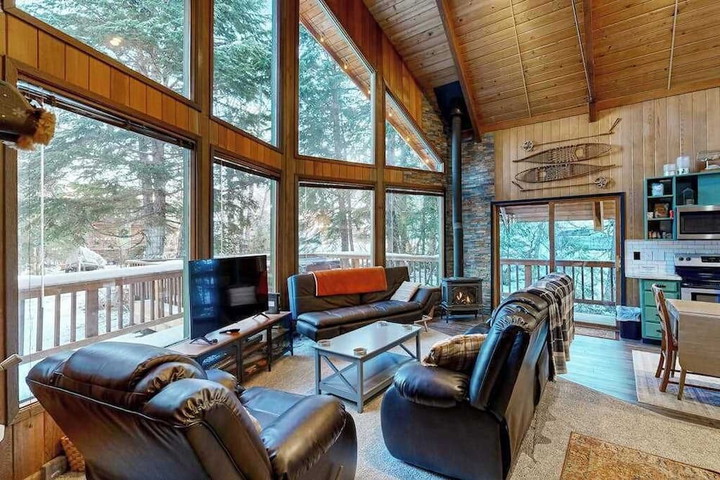 Black Diamond Chalet | Early A-frame | Sauna - Girdwood, AK