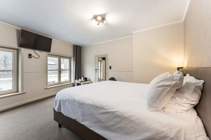 Contemporary Room In Bruges' Heart - Bruges