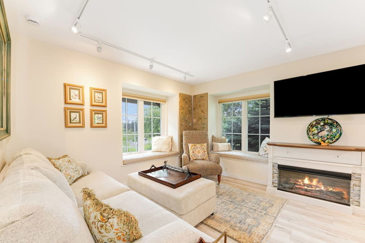 New Listing | Dog-friendly Cottage-garden Condo Steps From Flathead Lake In Bigfork - Bigfork, MT