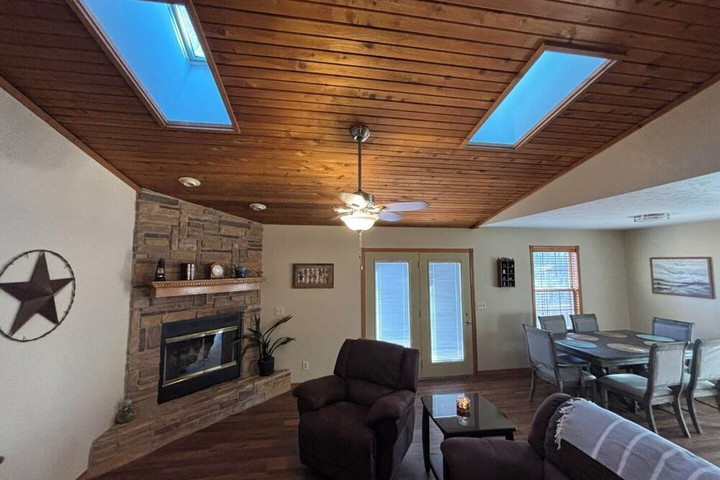 Rustic Retreat Near Norfork Lake - Gainesville, MO