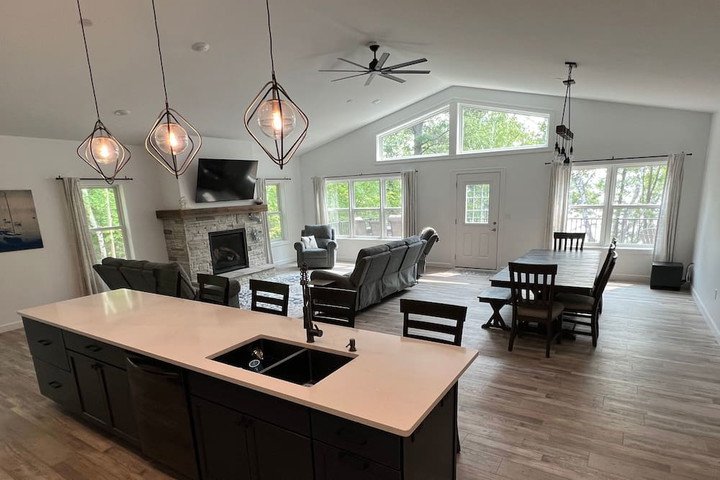 New Construction Lake House W/ Private Beach On Knife Lake W/ Pontoon Rental - Mora, MN