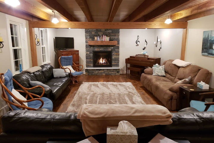 Spacious! Recent Remodel! 6 Min. To Raystown Lake! Linens&towels Provided! - Lake Raystown Resort, Entriken