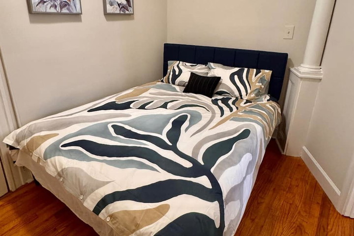 Steps To Jhu & Union Memorial Hospital-cozy And Modern 2br Baltimore Apartment - Baltimore, MD
