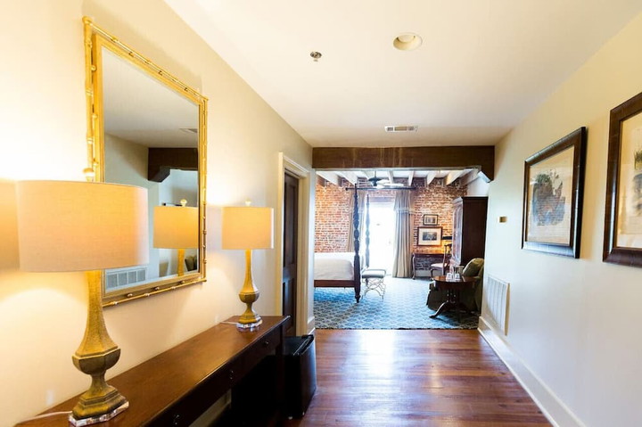 The River Walk Inn - Room 802 - Natchez, MS