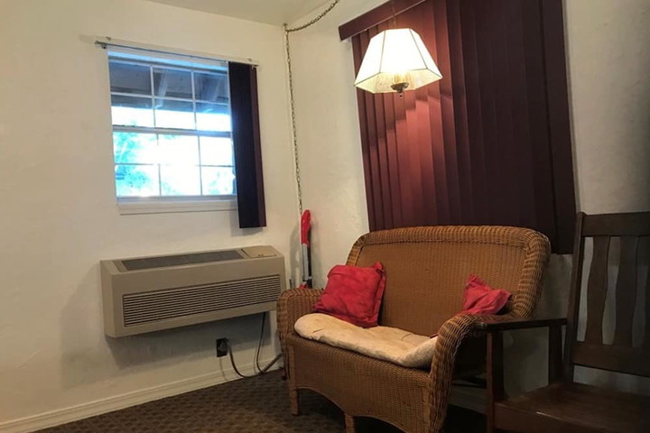 Room 3-historic Little Switzerland - - Jasper, AR