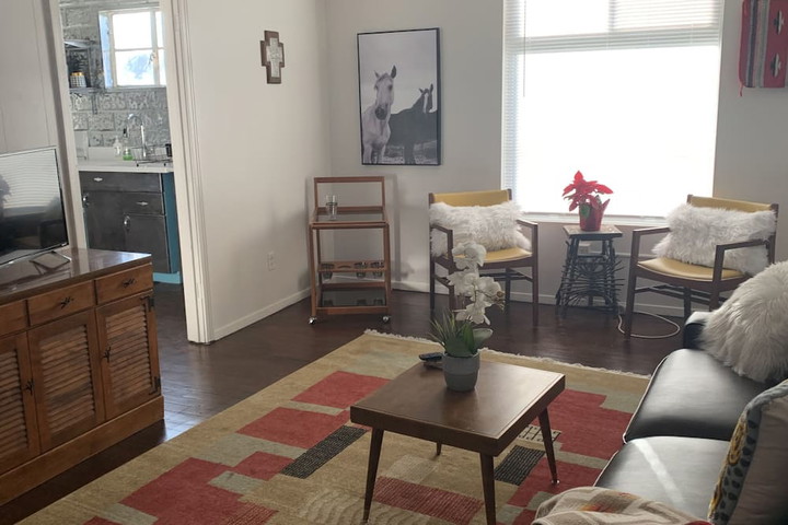 Sidewinder Suite Downtown San Angelo - San Angelo, TX