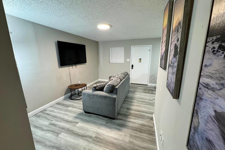 1br Retreat Cozy & Bright - Beaumont, TX