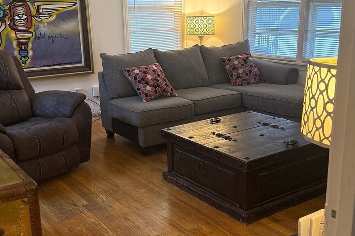 Casa Toro Tech! Work & Woof Close To Texas Tech! - Lubbock, TX