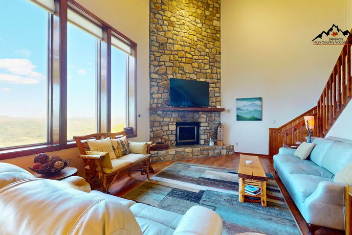Crest 200c  Panoramic Views And Huge Shower - Sugar Mountain, NC