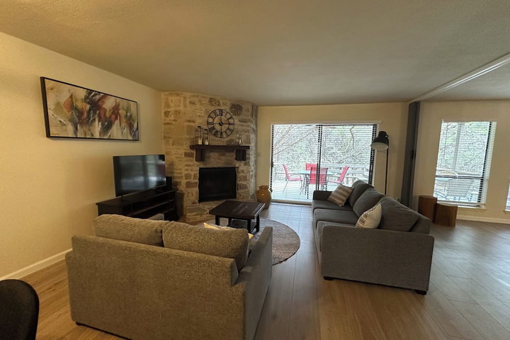 T Bar M Charming 2-bedroom Condo In Fantastic New Braunfels - New Braunfels, TX