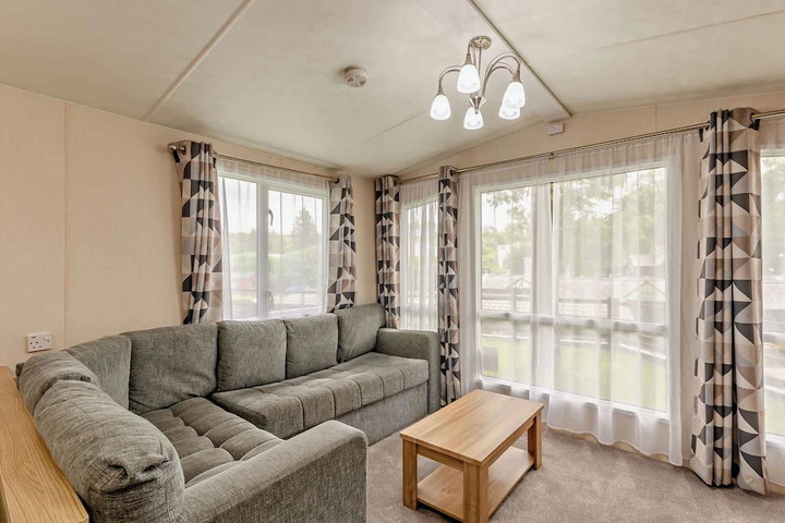 Bronze Premium 2 Bedroom Caravan, Sleeps 6 - Windermere