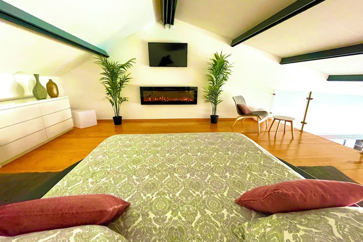Year-round Private Pool + Jacuzzi Romantic Villa Setúbal - 25min Lisbon - Setúbal