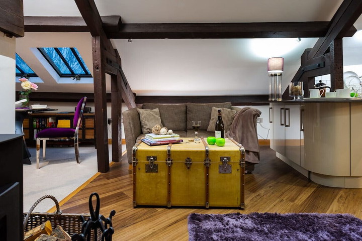 Hayloft, Romantic, With Open Fire In Windermere - Bowness-on-Windermere
