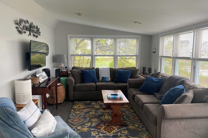 Quintessential Maine Beach Cottage - Kennebunkport, ME