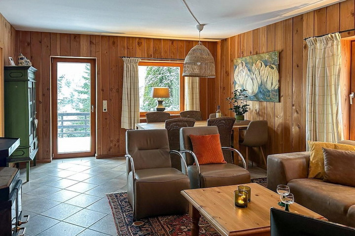 Sfeervol, Landelijk Vakantiehuis, Vlakbij Winterberg En De Hillebachsee - Altastenberg