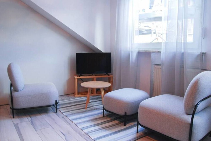 Quiet, Spacious Room, Priv. Bathroom, Spring Water - Traben-Trarbach