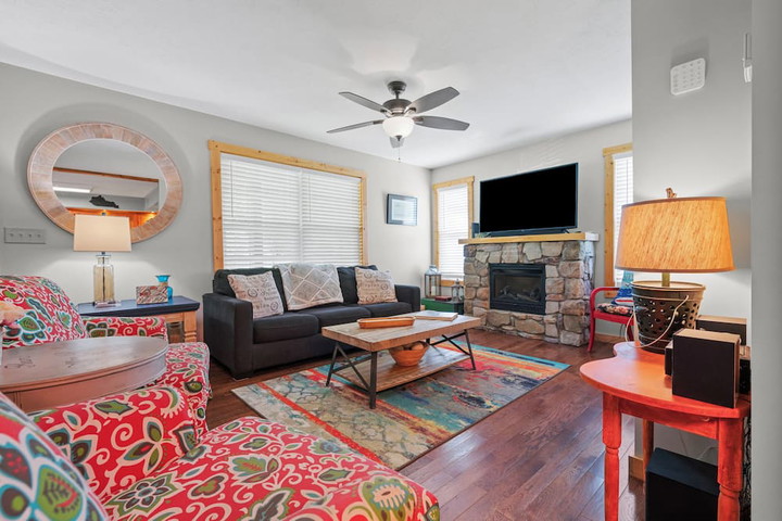 Charming! Private And Cozy Nolin Lake Cottage Near Mammoth Cave National Park. - Nolin Lake State Park
