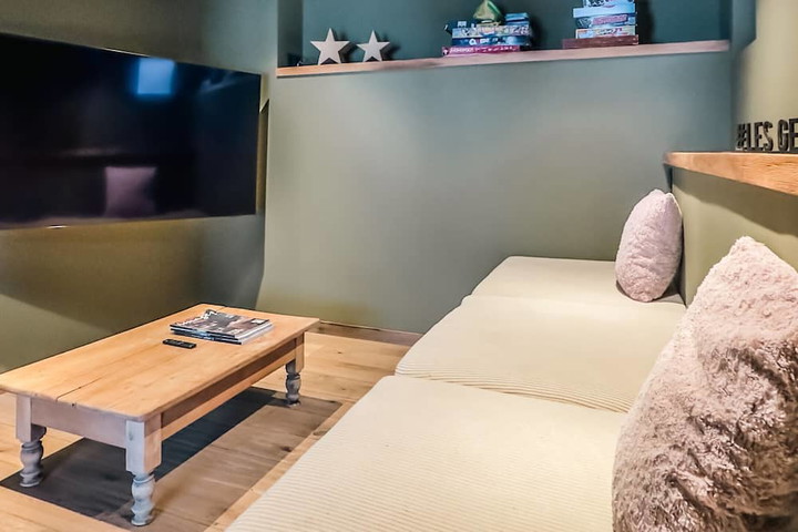 New! Chalet Nova - Les Gets: Fireplace, Jacuzzi, Stunning View - Les Gets