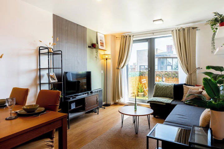 B1 Balcony Flat | Mailbox, Cube & City Break - Birmingham
