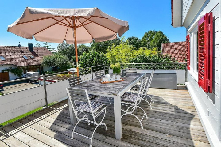 Maison De Vacances 'Kunterbunt' Avec Terrasse Privée, Jardin Partagé Et Wi-fi - Bregenz