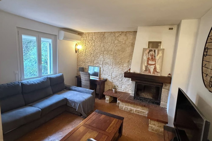 Maison Dhôte Calme Au Cœur Du Village De Barjols Billard Baby Jacuzzi Animaux - Régusse