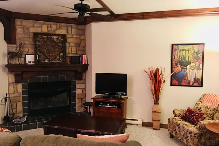 Mont Tremblant One Bedroom Resort Condo - Les Manoirs - Certified Citq # 295738 - Mont-Tremblant