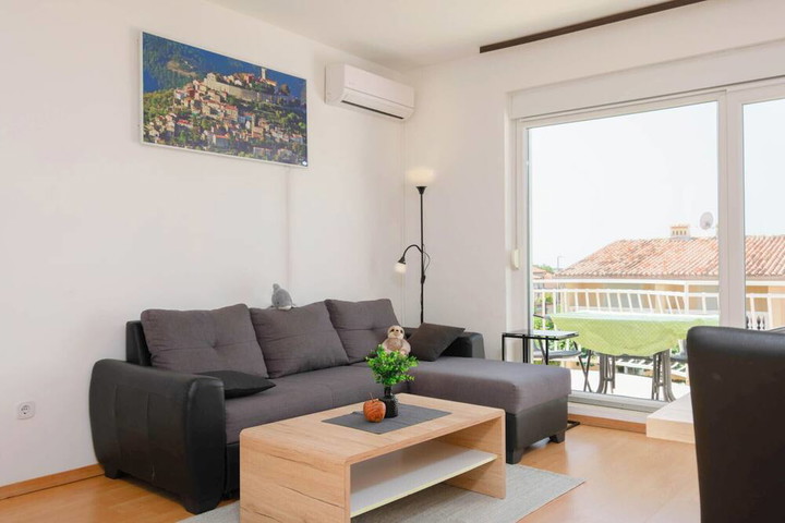 Wohnung Mit Balkon - 55m2 - 900 M Zum Meer Und Zum Touristenzentrum - Poreč