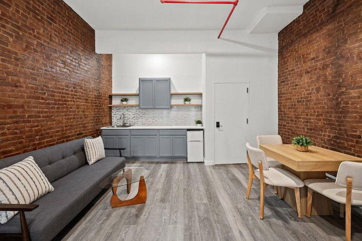 King Studio With Kitchenette And Private Deck - Yorkville - Manhattan