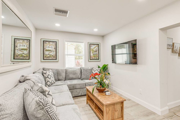 Heated Pool + Backyard: North Palm Beach Retreat! - Jupiter, FL