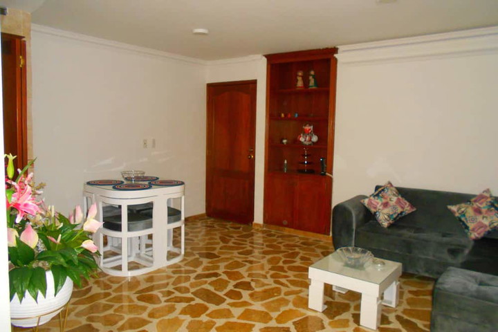 Lindo Apartamento Amoblado En El Ingenio ¡A Minutos Del Parque - Cali
