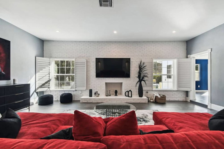 Luxury Private 7br Lakeside Villa With Heated Pool, Putting Green & Fire Pit - Clearwater, FL
