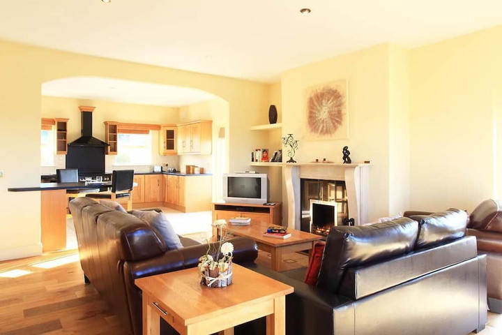 Bun Cill Athat - Secluded Mountainside Location Overlooking Kenmare Bay & Area - Kenmare