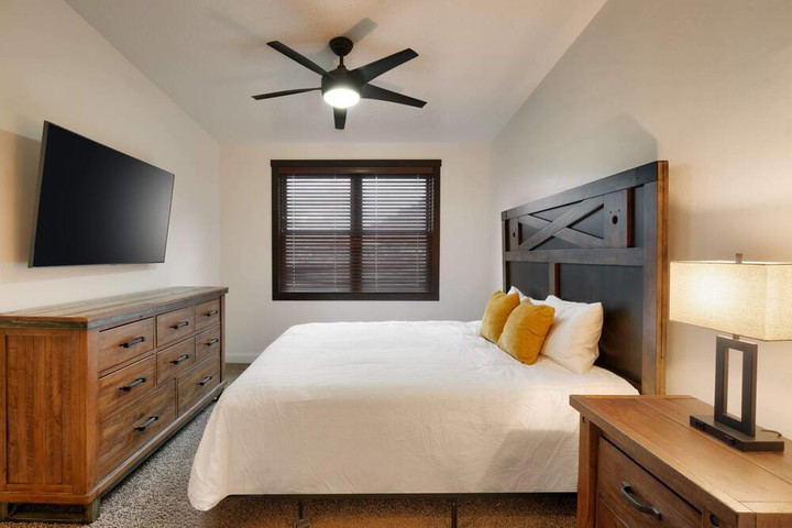 Luxury Downtown Rental - La Dolce Vita Villa #1 - Moab, UT