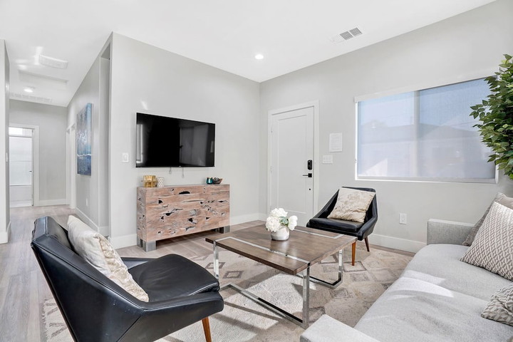 Family 3br · Bunk Room · 5 Miles To Disney - Buena Park, CA
