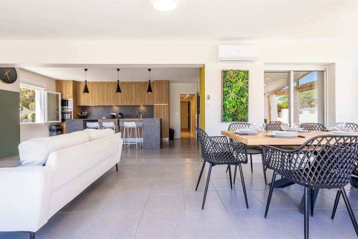 Superb Villa With Private Pool - Saint-Pierre-la-Mer