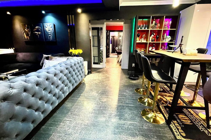 Luxury Kia Room A1 Private Bathroom - Markham