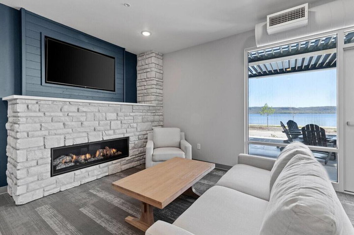 Condo With Stunning Views Of Lake Pepin Unit 103 - Minnesota