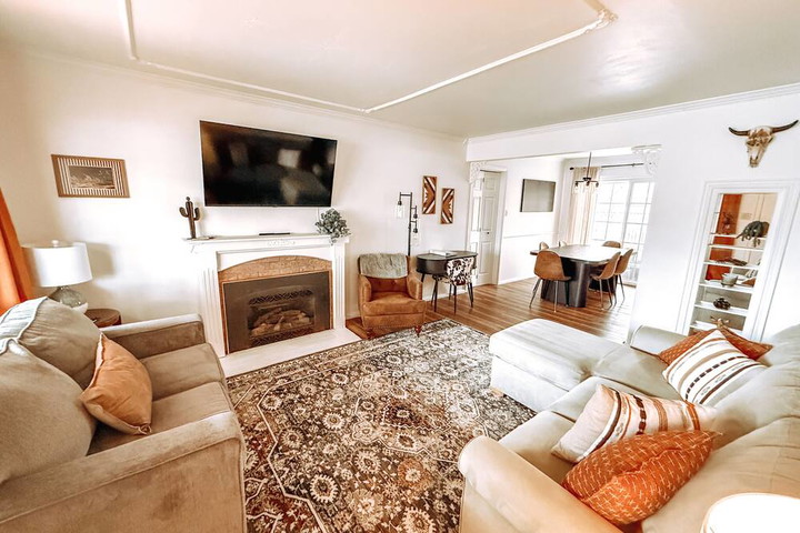 Centrally Located, Family Friendly Home- With Game Room And Infrared Sauna - Farmington, NM