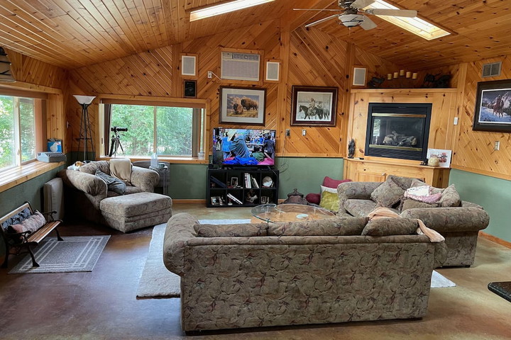 Four Season Private Retreat - Red Wing, MN