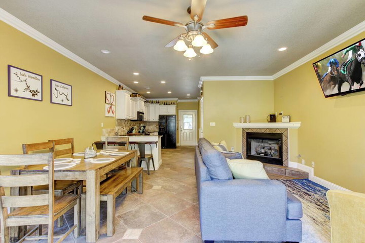 Lake Life Right On Lake Hamilton. 5 Miles From Oaklawn Racing And Casino - Hot Springs, AR