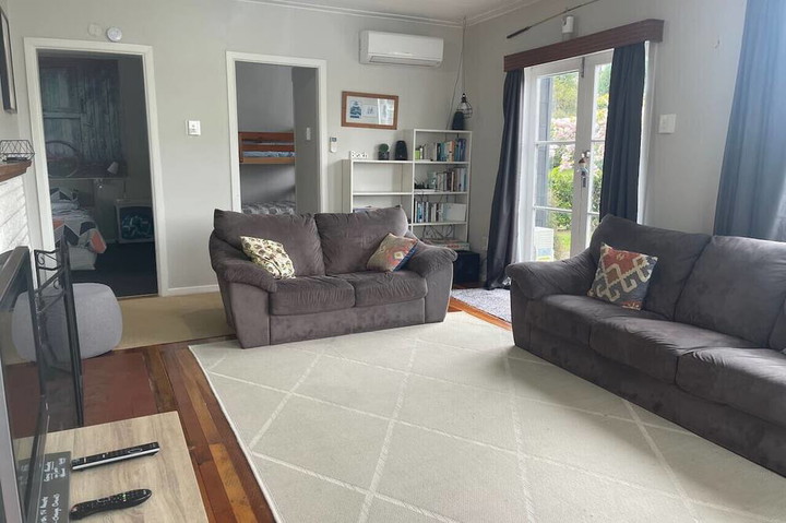 Bach 70, Pet Friendly In 2 Mile Bay - Taupo